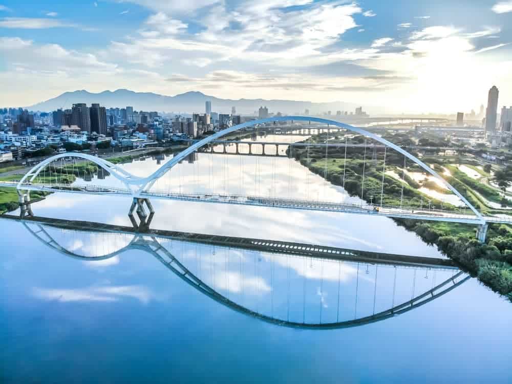 The First Epoxy-Glued Hollow Core Porcelain Insulators for Taiwanese ...